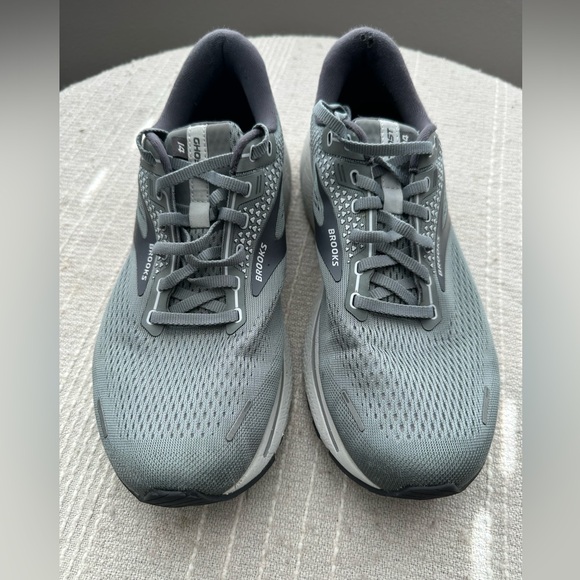 Brooks | Shoes | Brooks Mens Charcoal Athletic Shoes | Poshmark